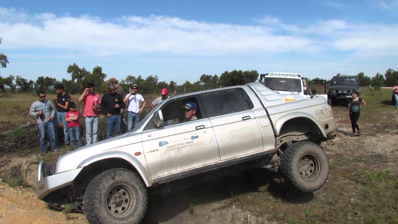 L200 Strakar - YouTube