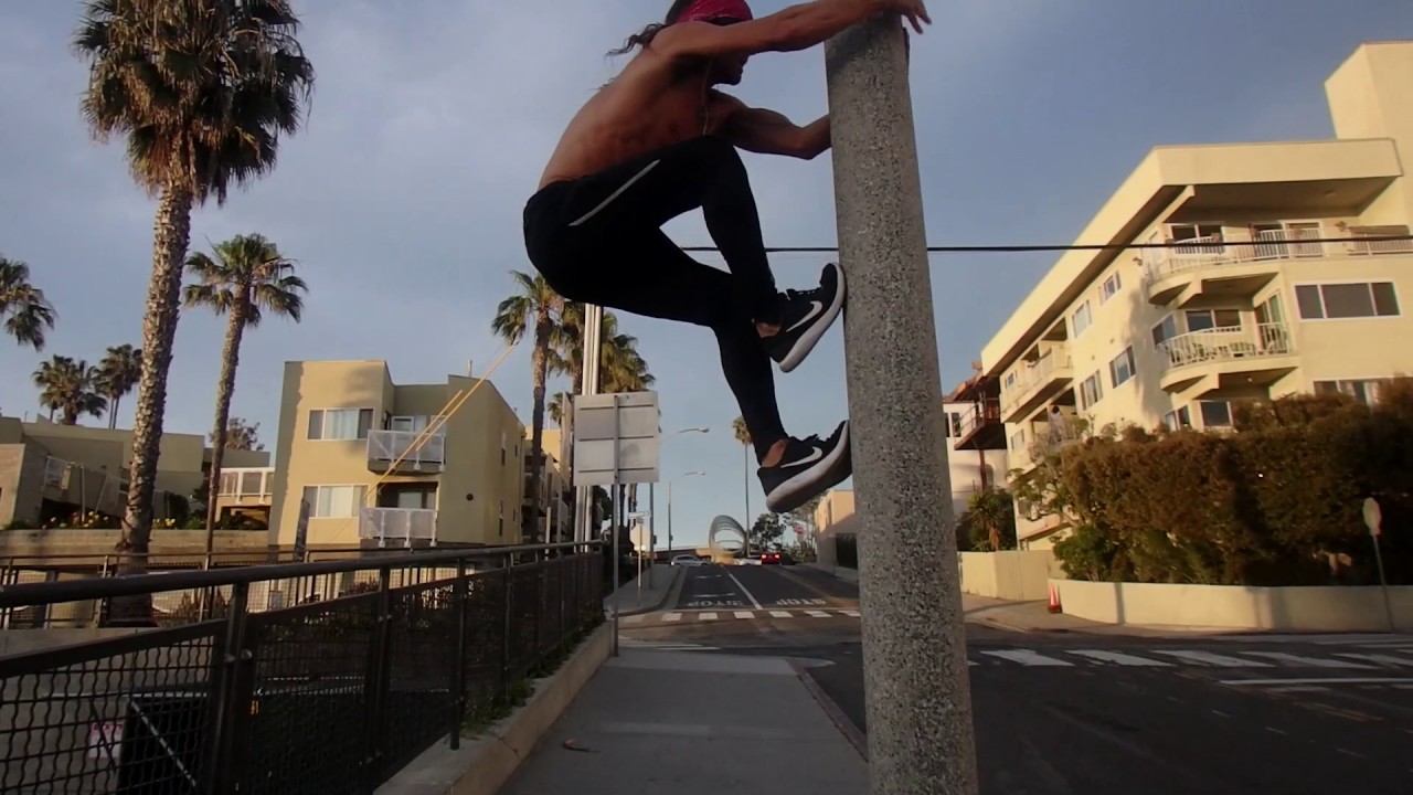 How To Climb A Street Light! - YouTube