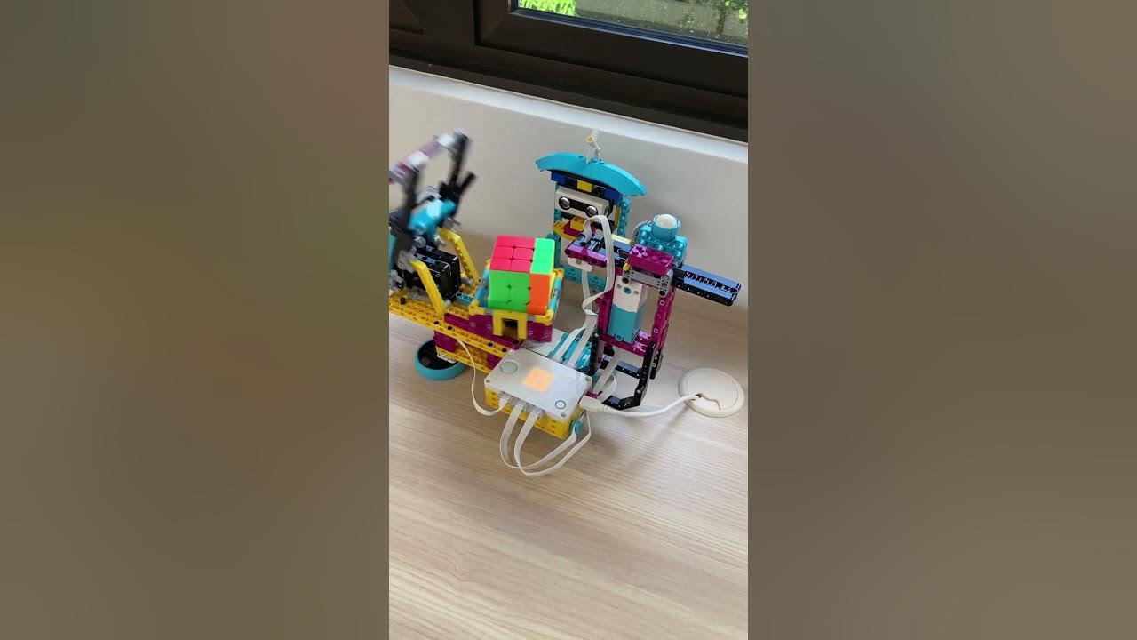Lego Spike Prime Rubiks cube solver - YouTube