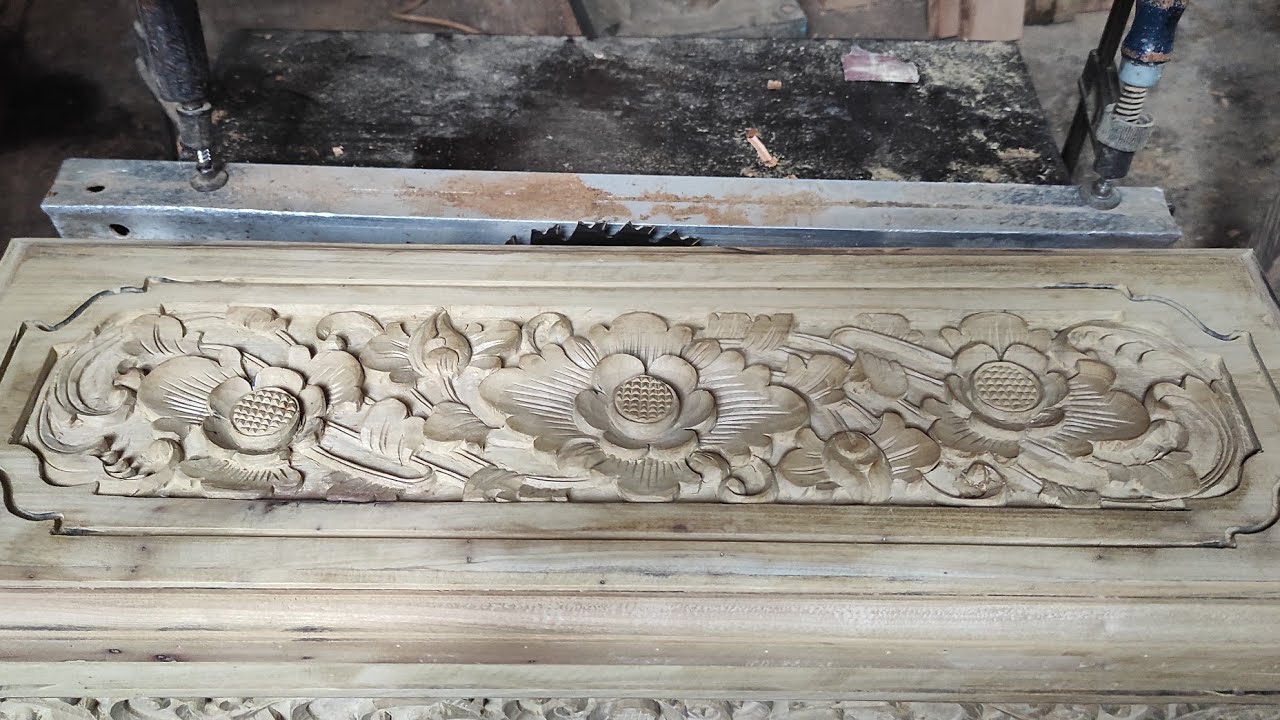 Proses pembuatan ukiran kayu ornamen bali patra cina #ornaments #ukiran ...
