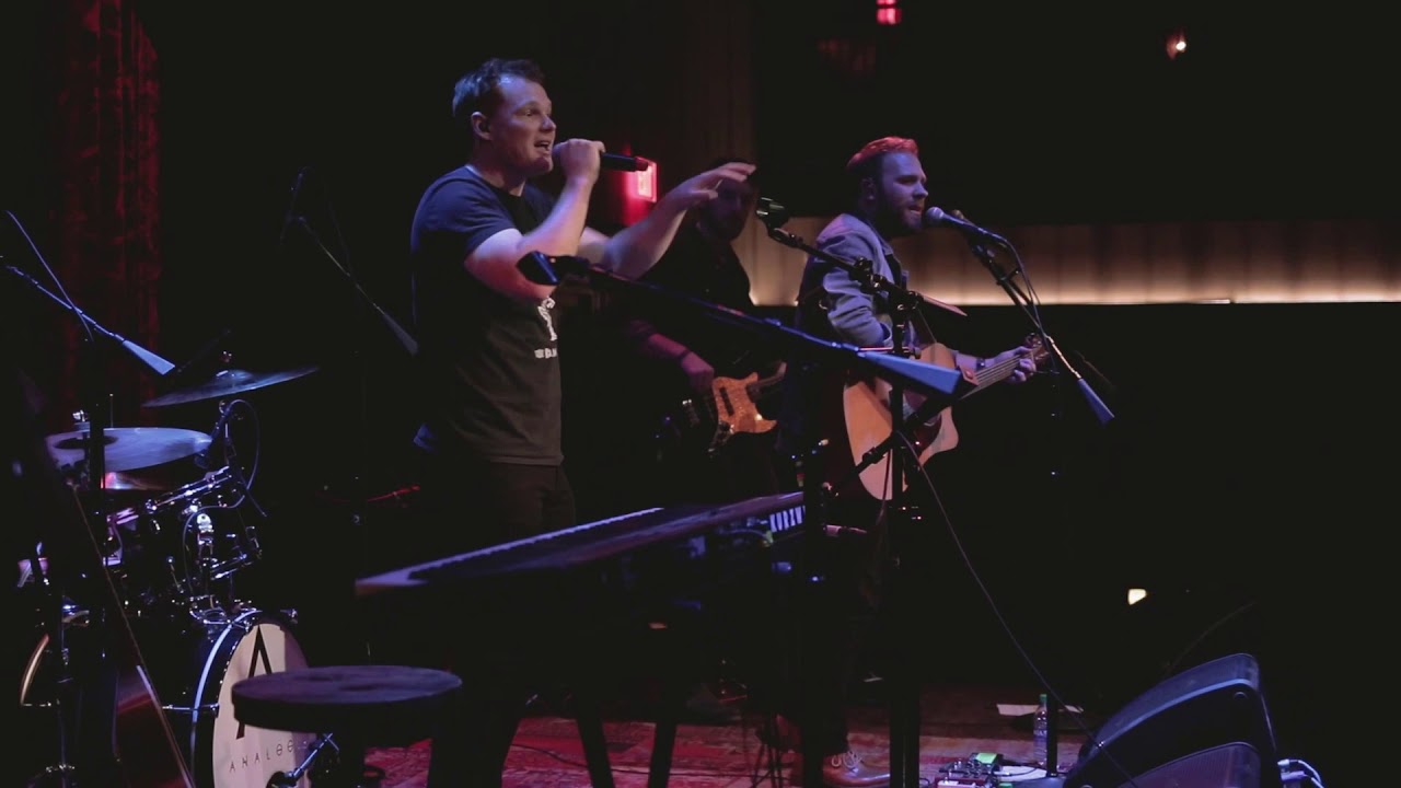 Ian McConnell - The Girl At The Gym (LIVE from The Analog at the Hutton ...