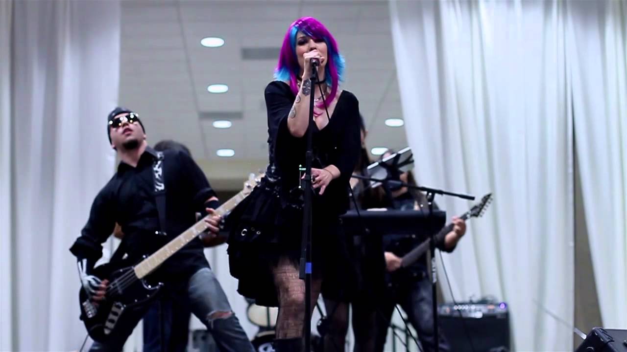 Midnight Shinigami performs "High School of the Dead" at Dolly House ...