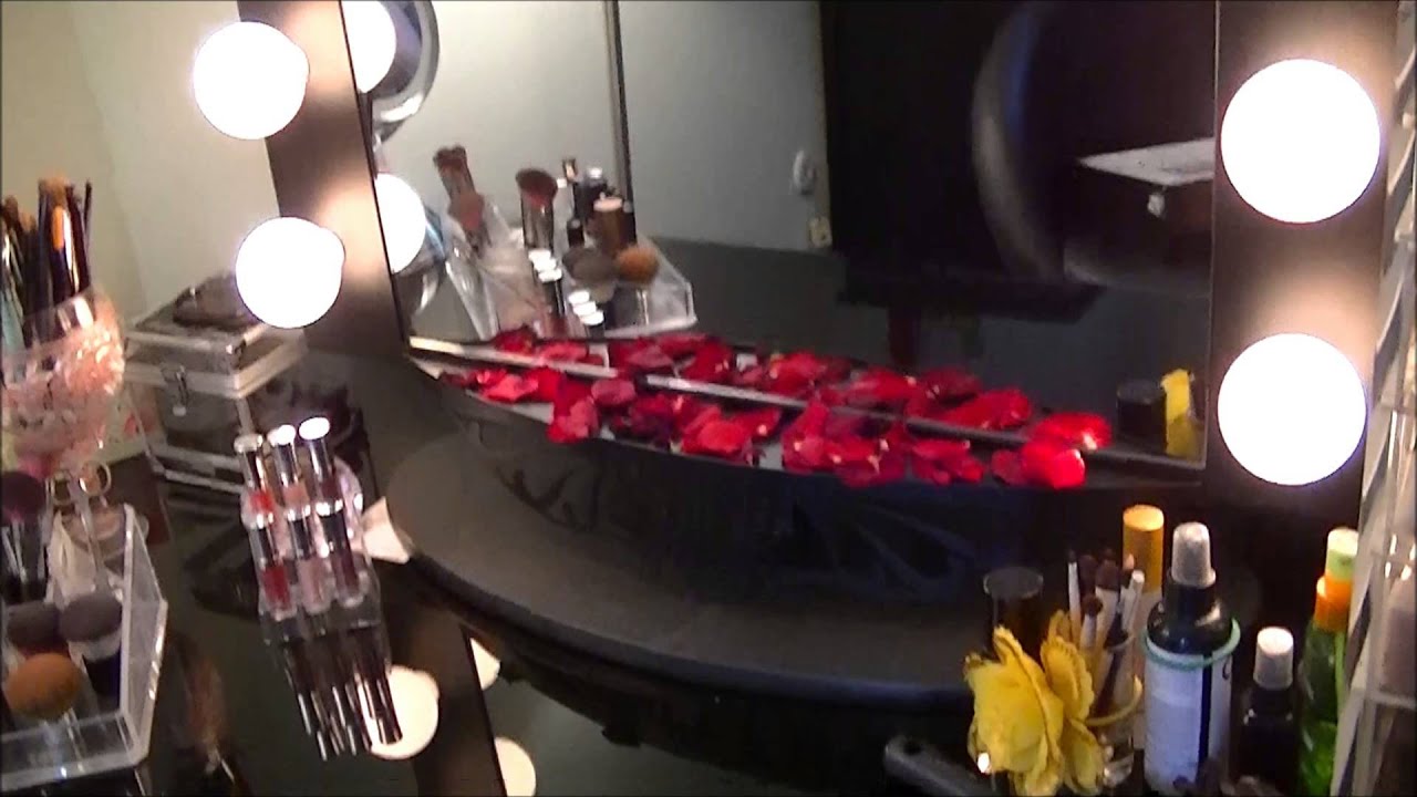 My Makeup Room Tour! - YouTube