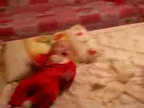 Ayşe Miraç Zeynep e koşarken