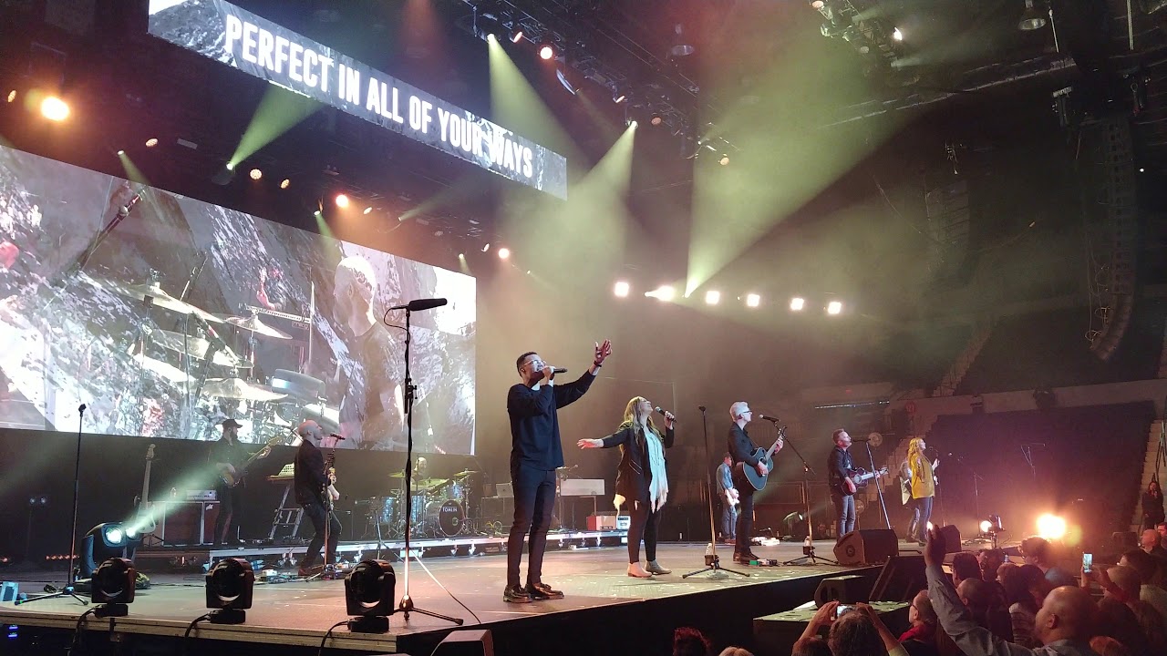 Chris Tomlin, Matt Maher, Tauren Wells - Good Good Father & Great Are ...
