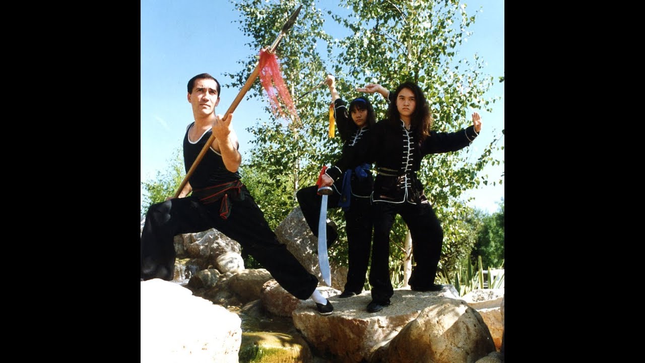 EL MANEJO DE LAS ARMAS CHINAS (THE MANAGEMENT OF CHINESE ARMS) DIRECTOR ...