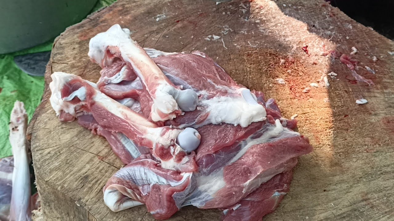Cutting skills leg piece cutting process traditional mutton cutting ...