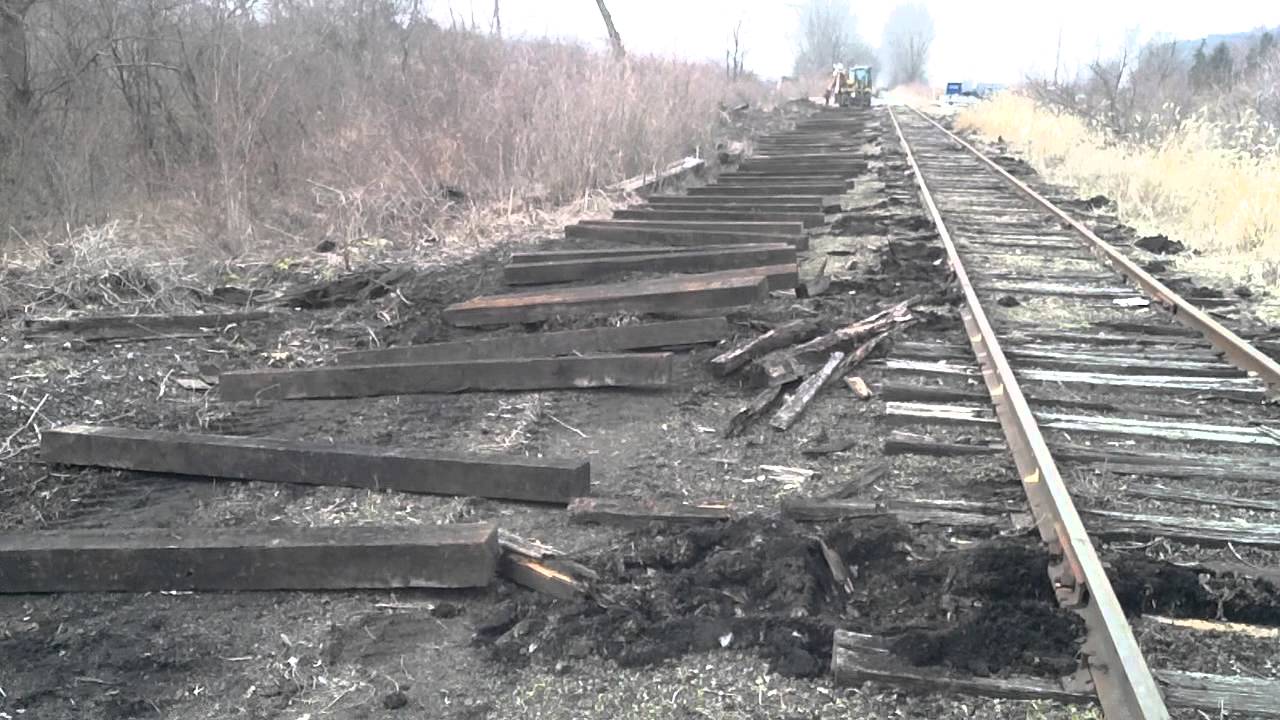 Railroad Tie Installation on Midwest Rail LLC - YouTube