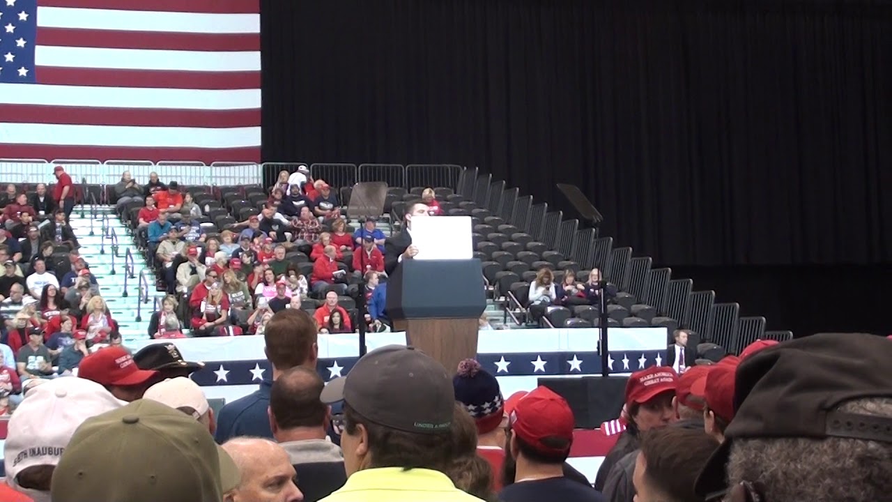 Trump Rally Cleveland IX Center 11:38am - YouTube