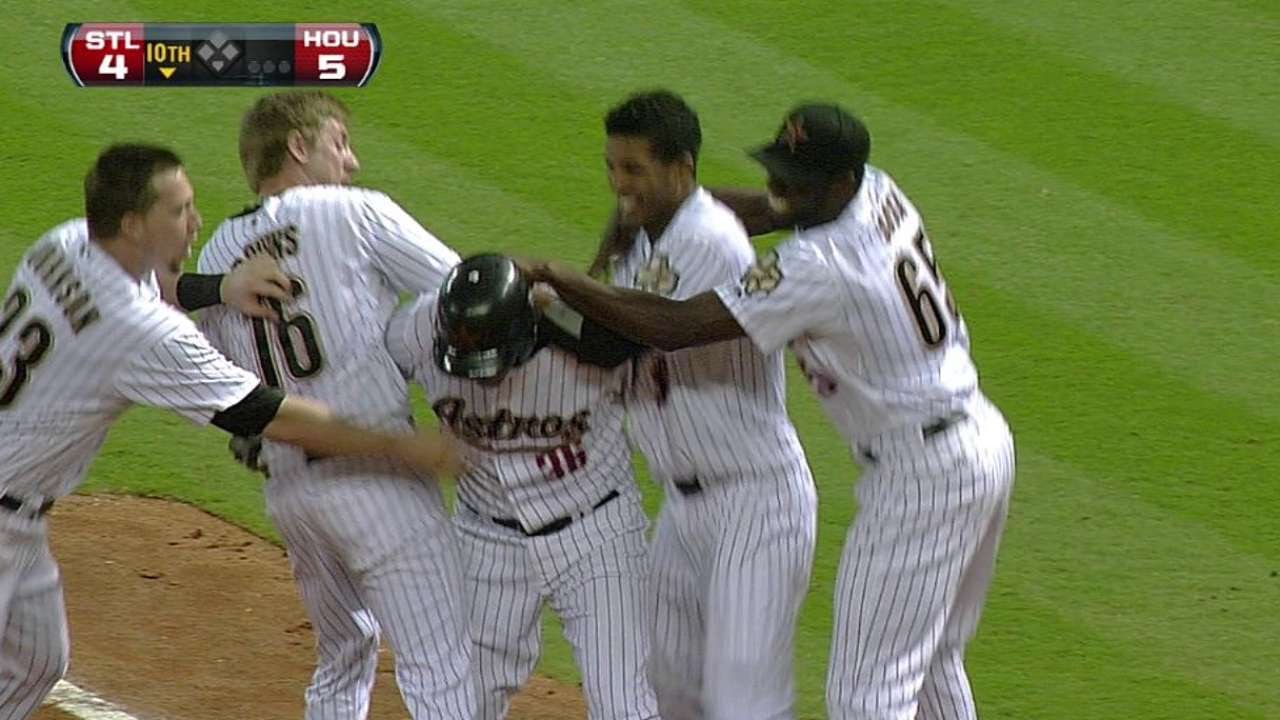 Sanchez wins it with a walk-off squeeze bunt - YouTube