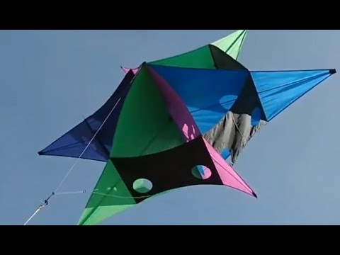6 Foot Folding Flake Kite - Gomberg Kites - YouTube