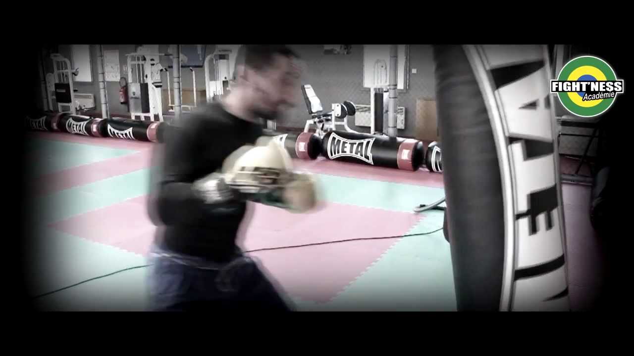 Yovan Delourme Fight'Ness Académie - YouTube