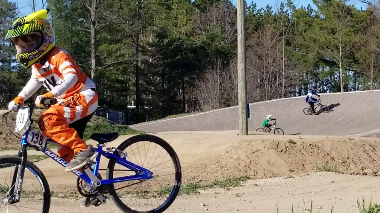 Maxim Goss BMX 1st lap ever 05/07/19 - YouTube