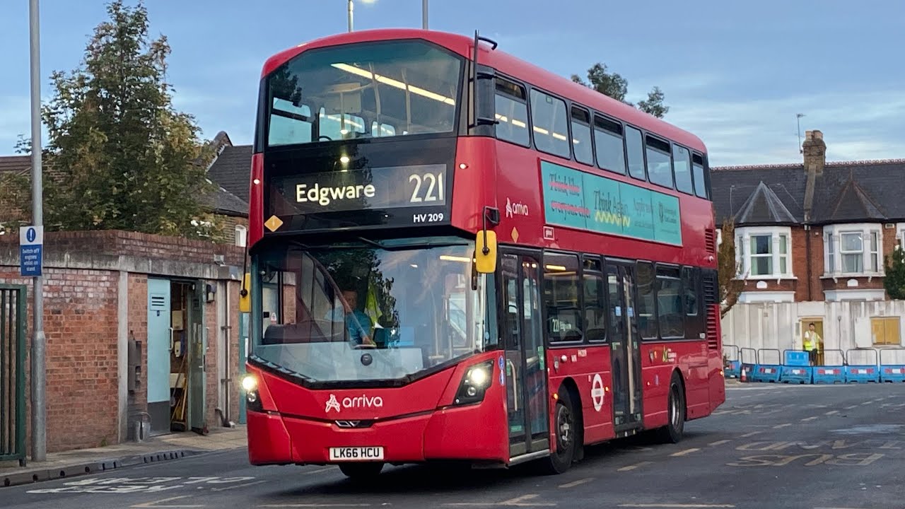 FRV. Arriva London Route 221. Turnpike Lane Station - Edgware. Gemini 3 ...
