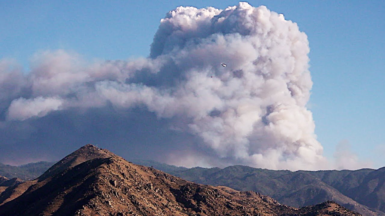 The Stagecoach Fire burning near Havilah California as viewed from ...