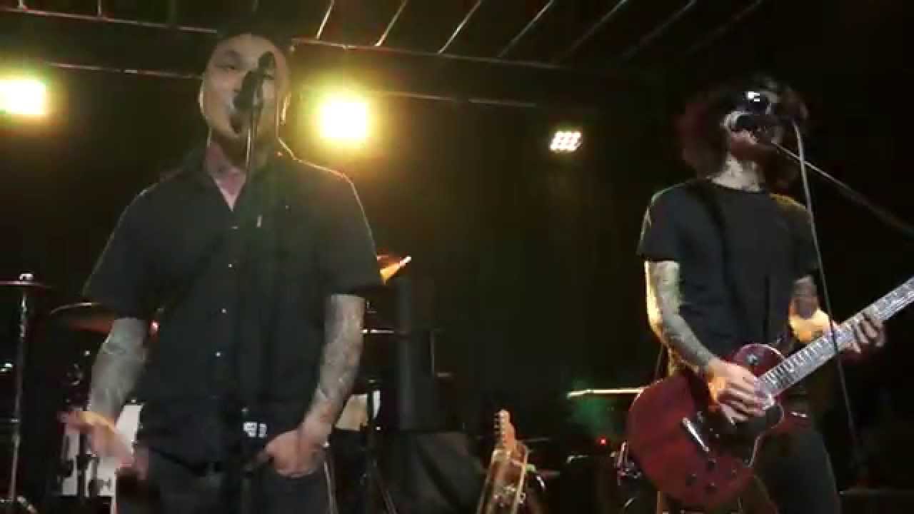 RUX(럭스) Broken Nose @20151002 KOREA JAPAN PUNK ROCK FEST 스컹크헬 - YouTube