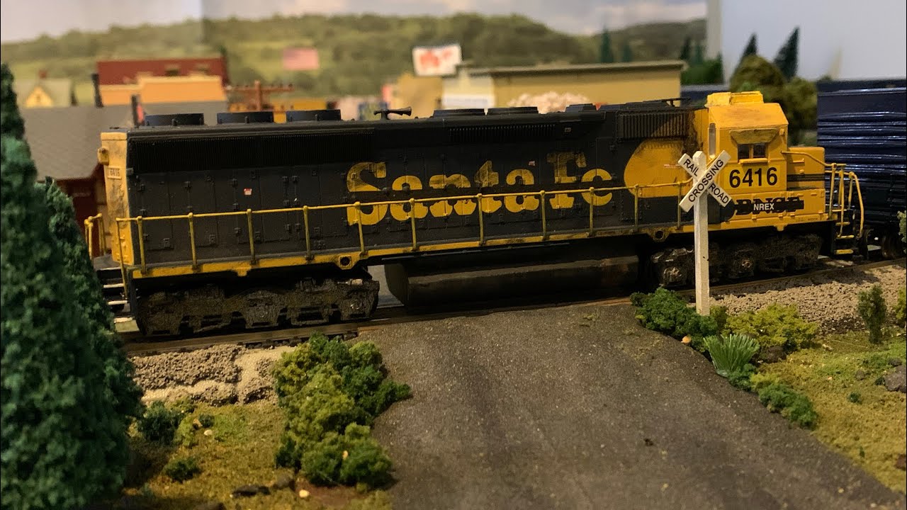 CSX Freight train with NREX SD45 (HO scale) - YouTube