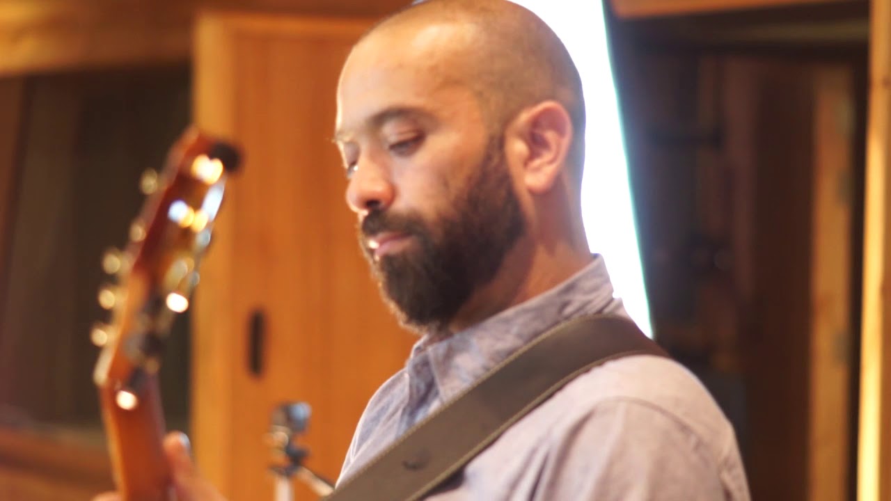 Sebastián Prado - Off the Record / Off the Record - YouTube