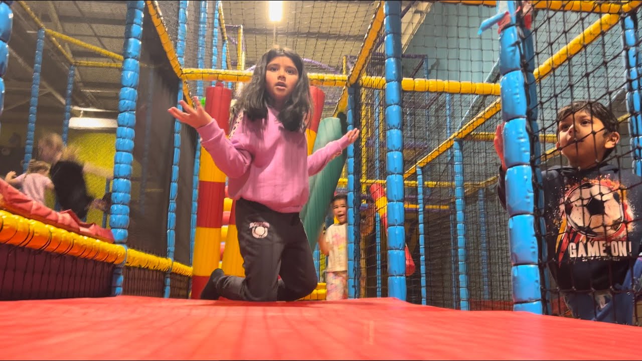 Play World - Parklands Play World soft play zone, Leicester - YouTube