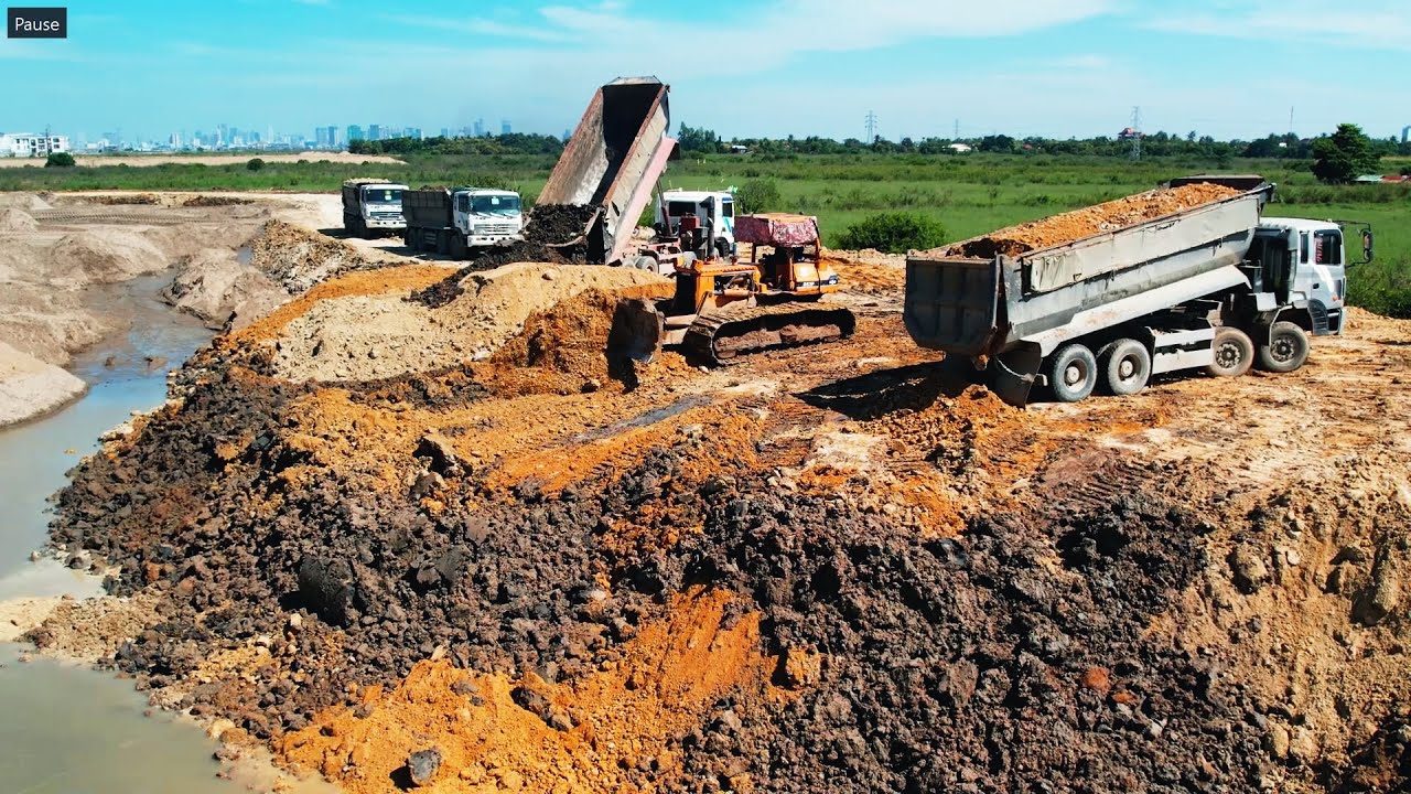 Big The Project Showing Super Construction Machines Bulldozer Moving ...