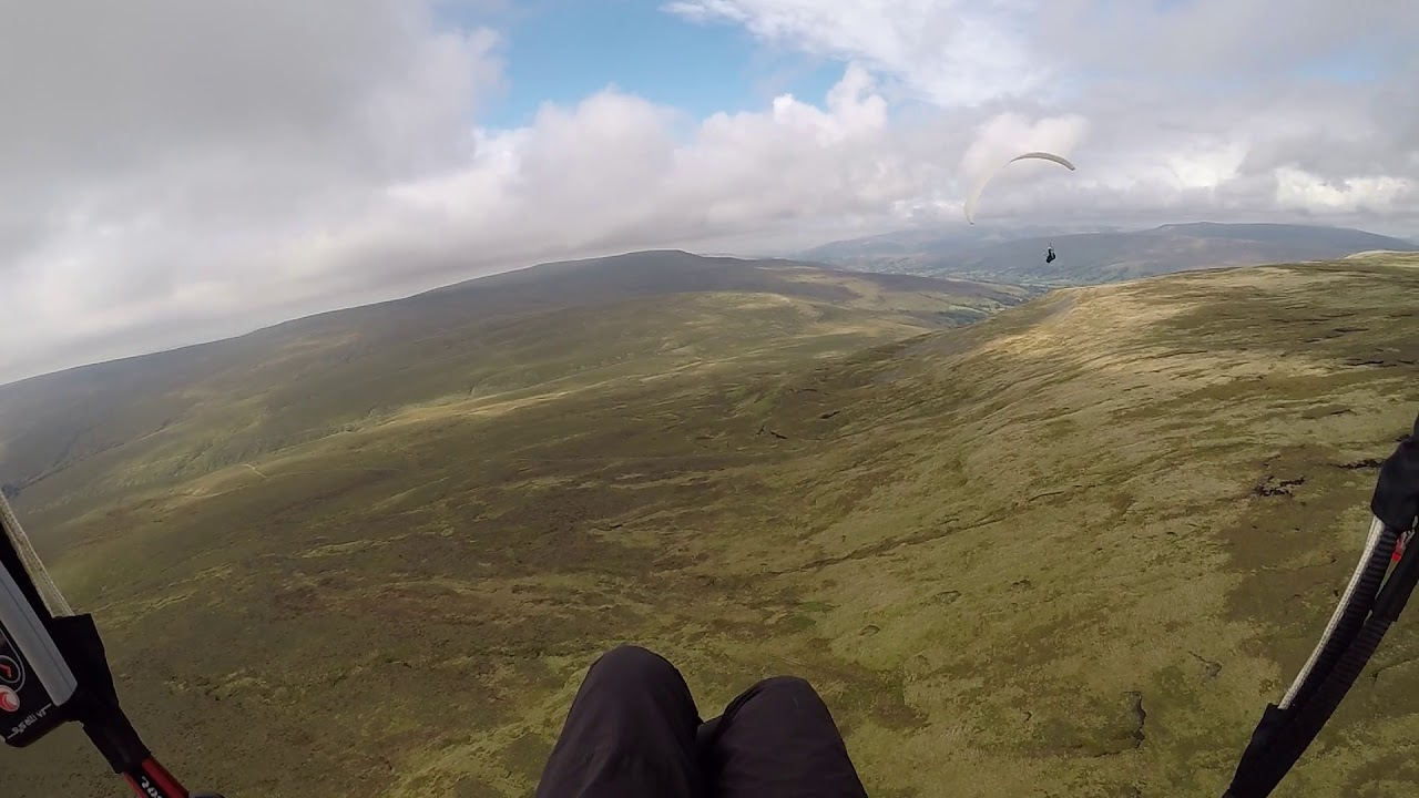 Flying 'Magnet' with Active Edge - YouTube