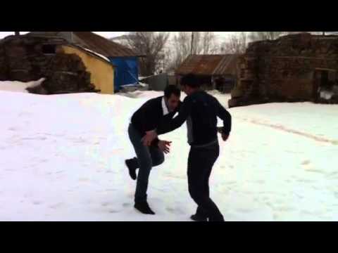 Güreş dediğin böyle olur :)