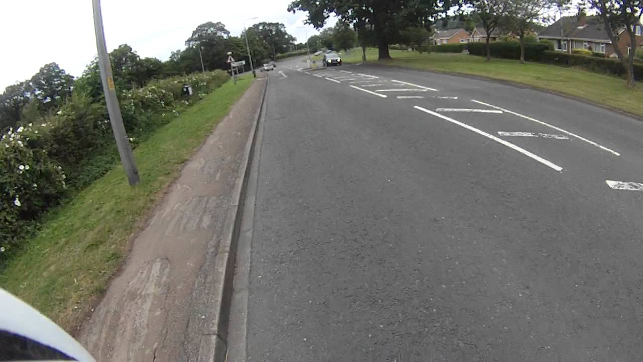 blind bend overtake - YouTube