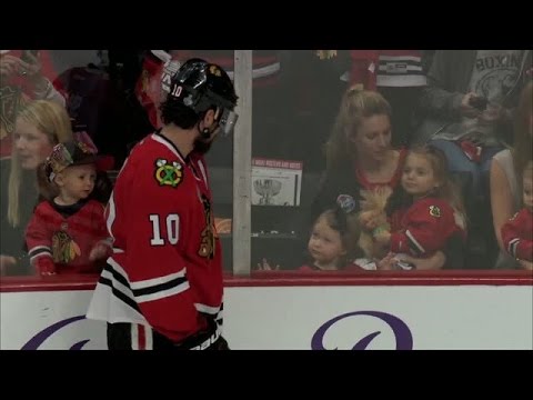 Patrick Sharp gets in some family time prior to Game 4 - YouTube