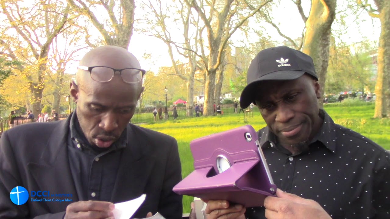 The dawah team can't make their mind up @ Speakers Corner - YouTube
