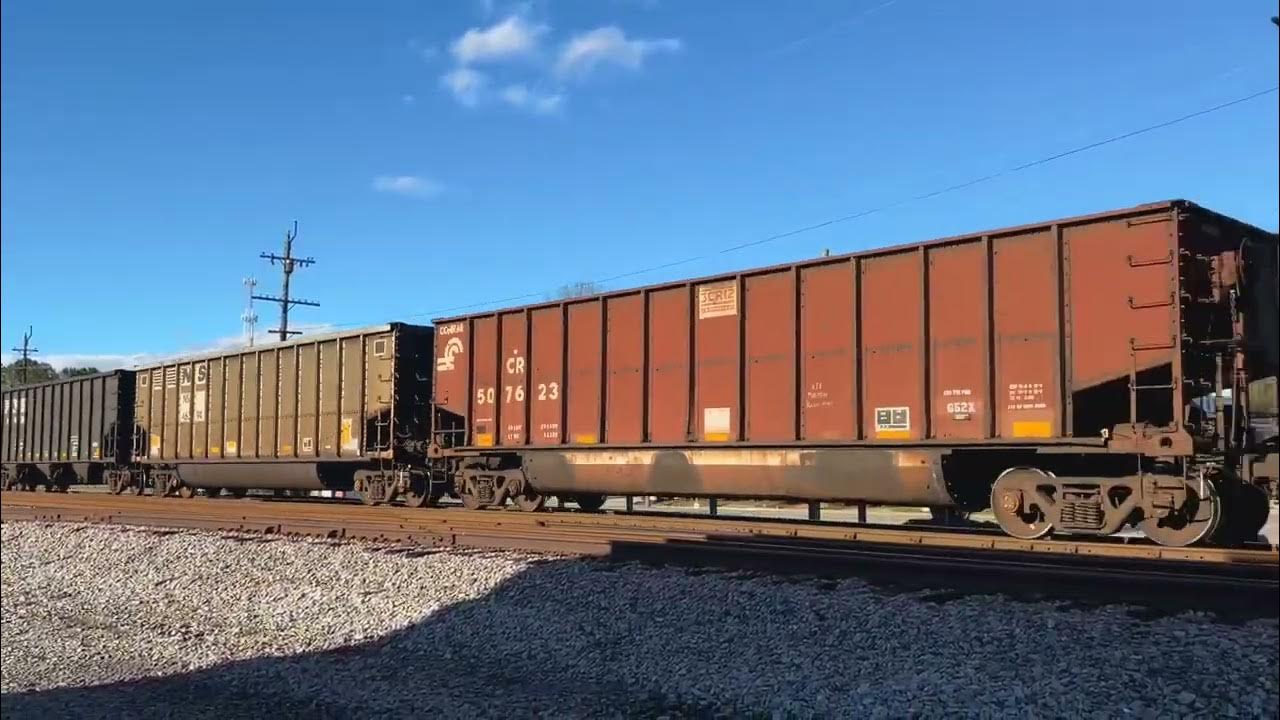 NS 811 with NS 1069 Virginian heritage unit at Wakefield, Virginia - YouTube