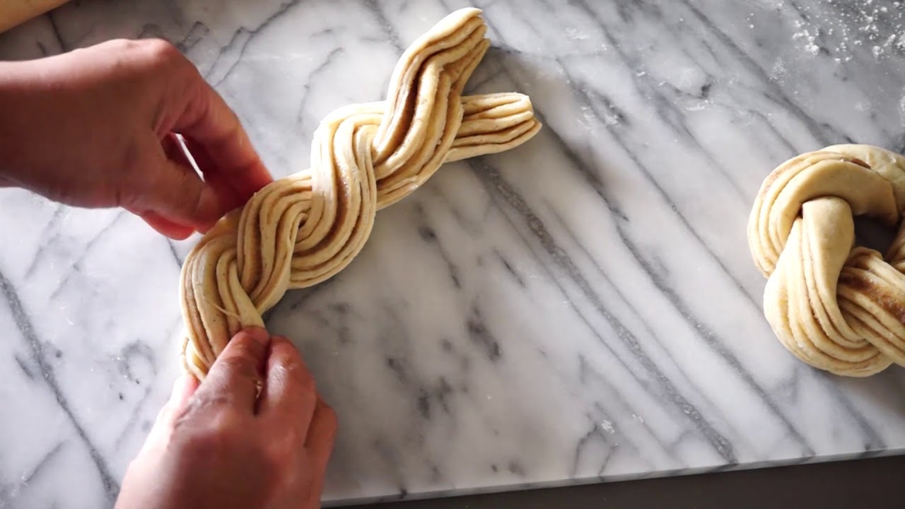 CARDAMOM WREATH BREAD - YouTube