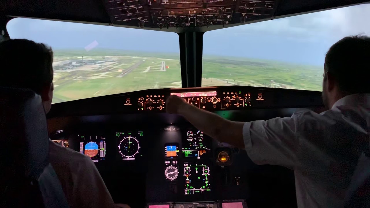 Airbus A320 Engine Failure Landing at Paris CDG [LFPG] - YouTube