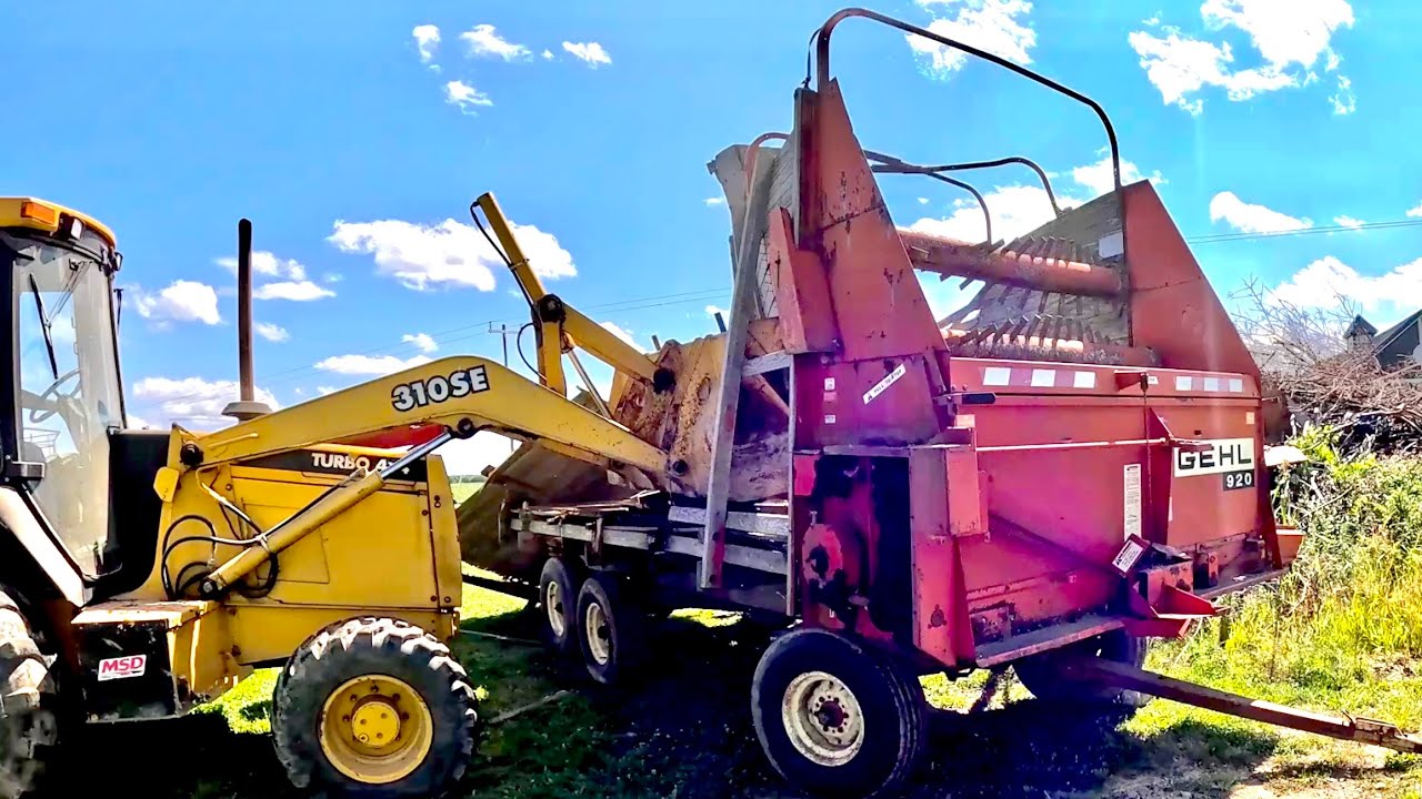 Demolishing a Gehl Chopper Wagon - YouTube