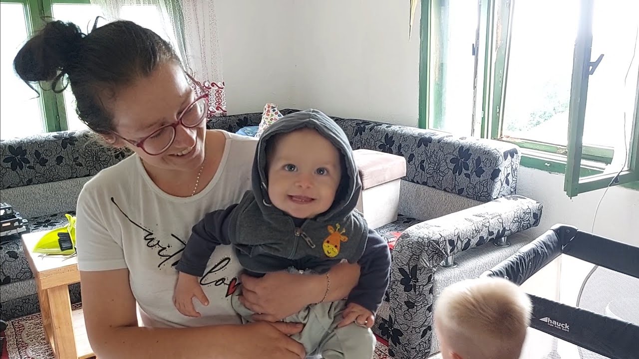 KAKO POMOĆI PORODICI MALE BEBICE IZ VIṢ̌NJEVA I OSTALIMA MJEṢ̌TANIMA ...