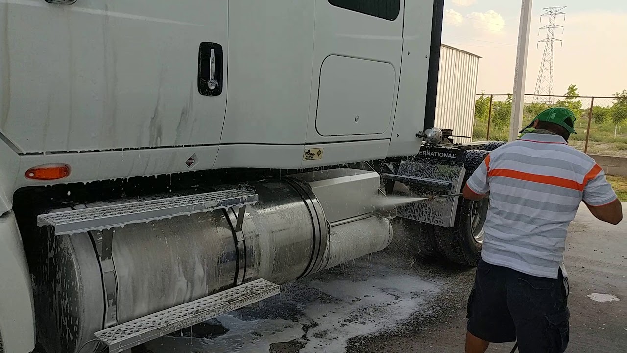 lavando trailer usando espuma sin tallar touchless, fleet wash mexico ...