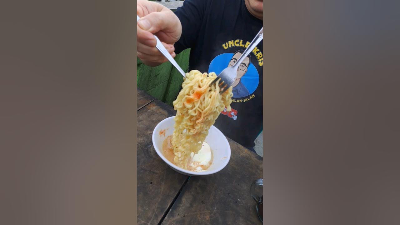 Emang Paling enak makan mie di Warpat ges! #warpat #mierebus #puncak #ngopi #kulineran - YouTube