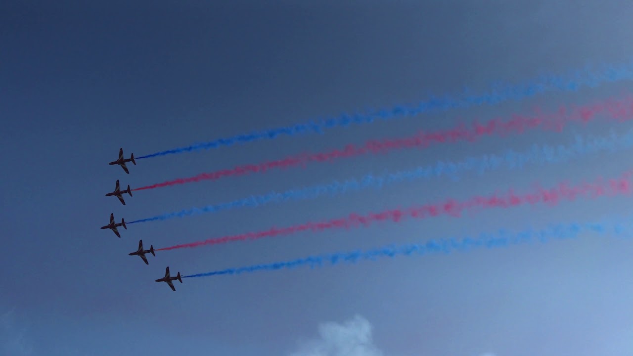 RAF Red Arrows Colored Flyby - Great Pacific Air Show 2019 - HB Air ...
