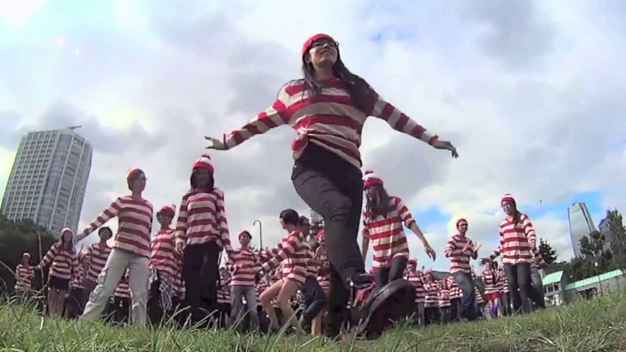 フラッシュモブ"ウォーリーダンス！"＠東京タワー Wally Dance !! @Tokyo Tower ／ Live action of ...