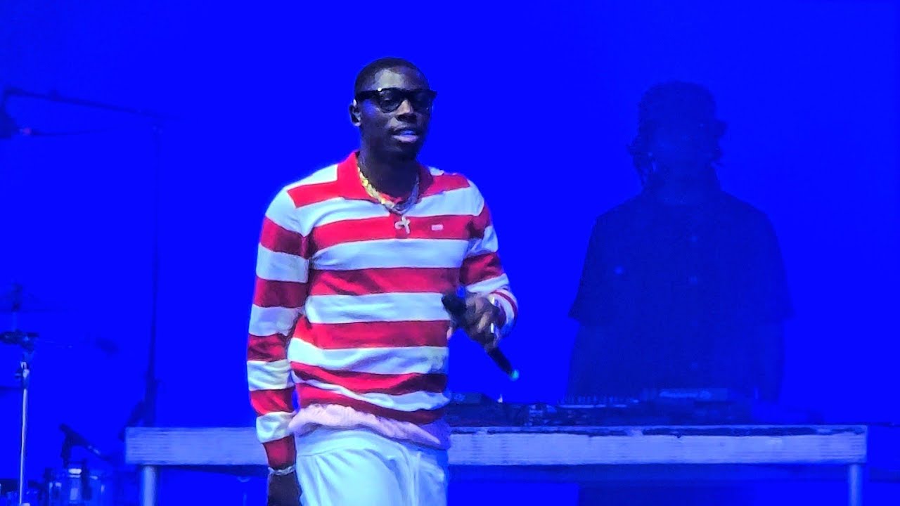 Tiakola - Concert Festival Trélazé le 8 juillet 2025 - YouTube