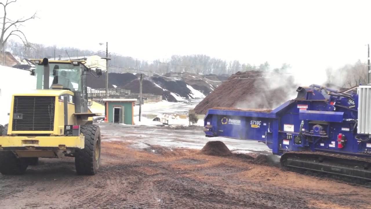 Heat Treated Mulch Production in Baltimore Maryland - YouTube