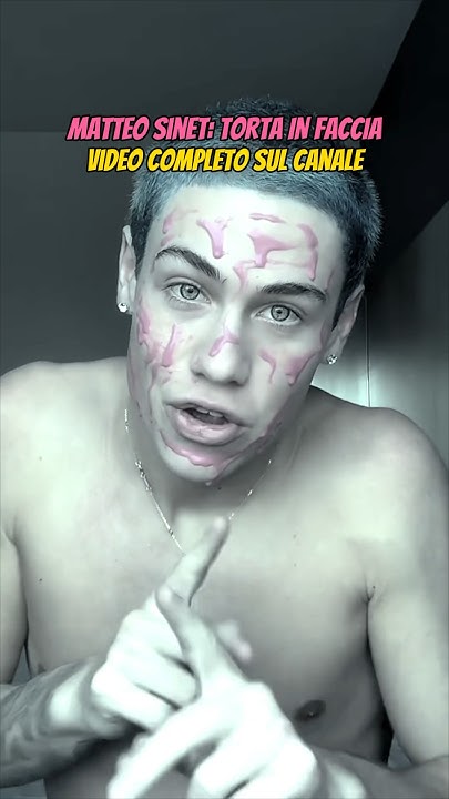 MATTEO SINET: TIRANO UNA TORTA IN FACCIA AL TIKTOKER DEL MOMENTO - YouTube