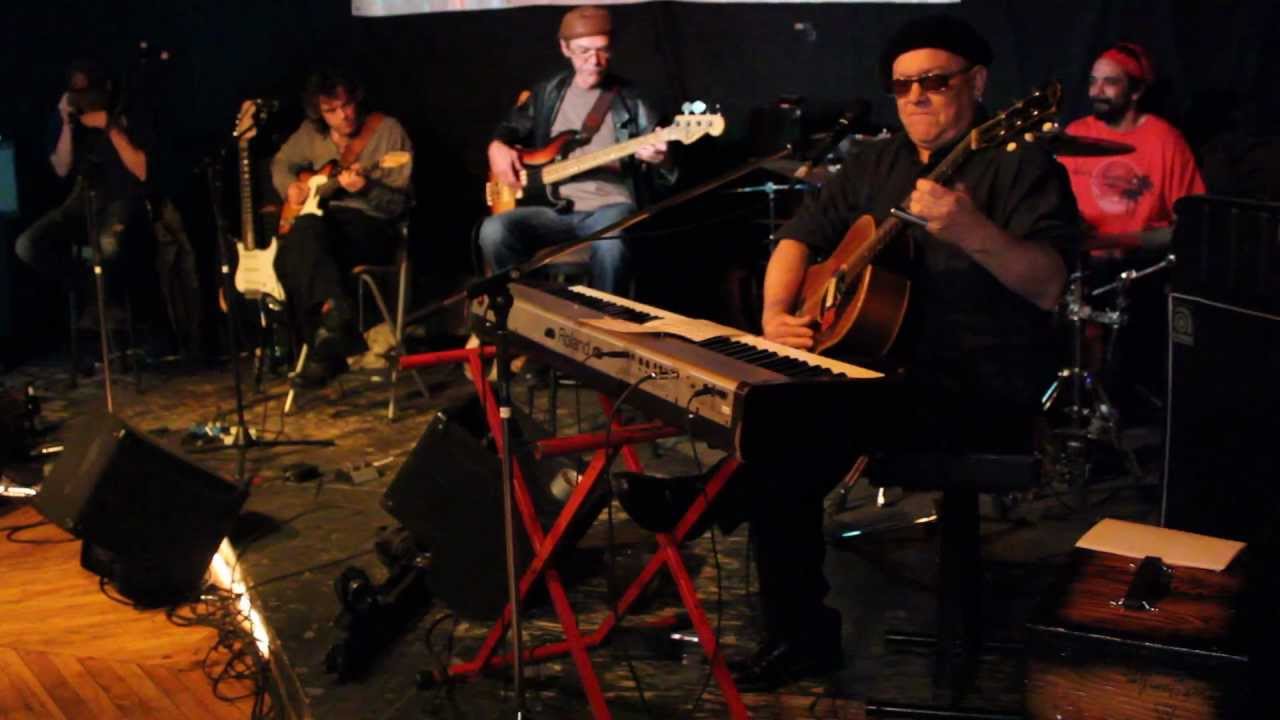 Bill Dowey and the Blues Devils performing You dont know what love is ...