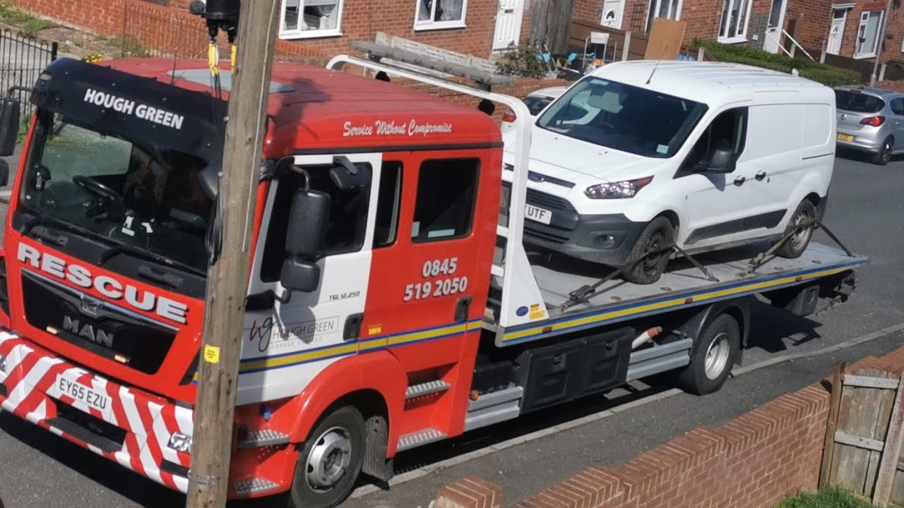 Rescue Truck Hough Green struggling to park and pick up car, rescue ...