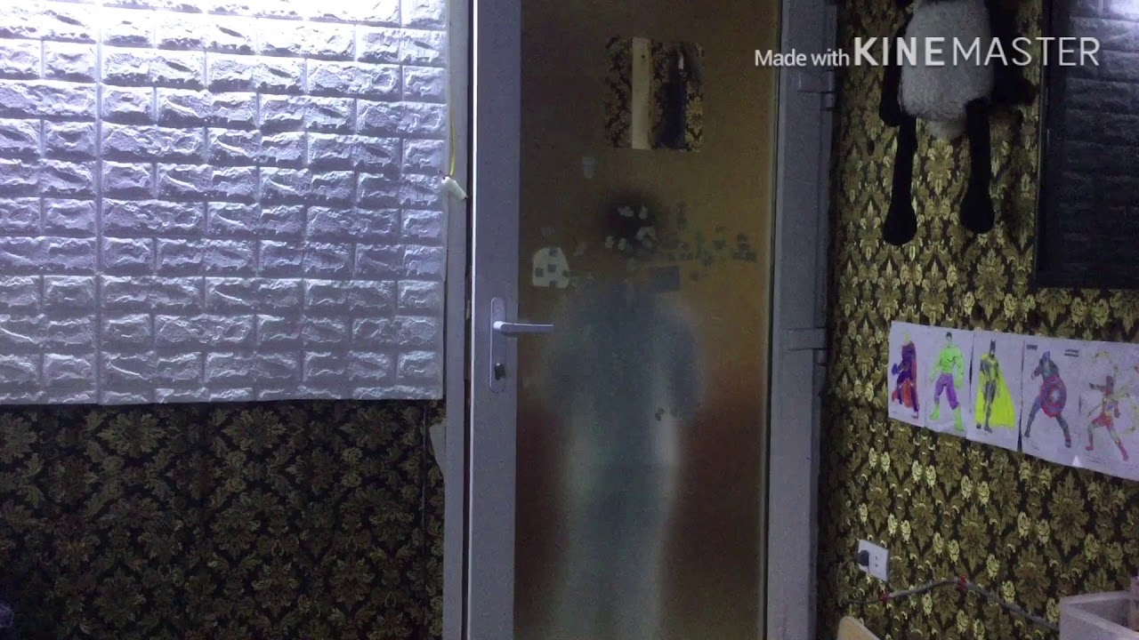 Door magic trick - YouTube