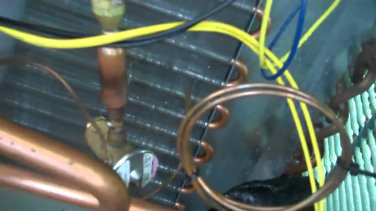 15 seer 2 1/2 ton Rheem heat pump - YouTube