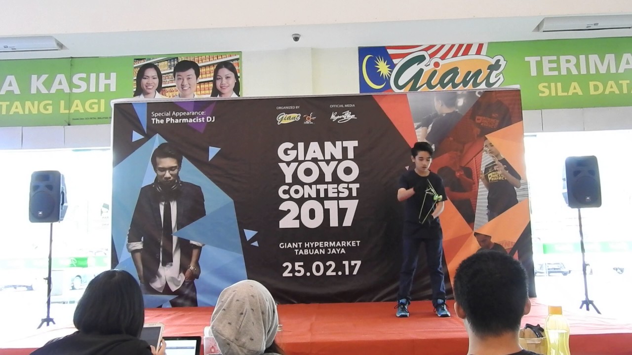 Giant YoYo Contest 2017 Ivan Sim - Champion - YouTube