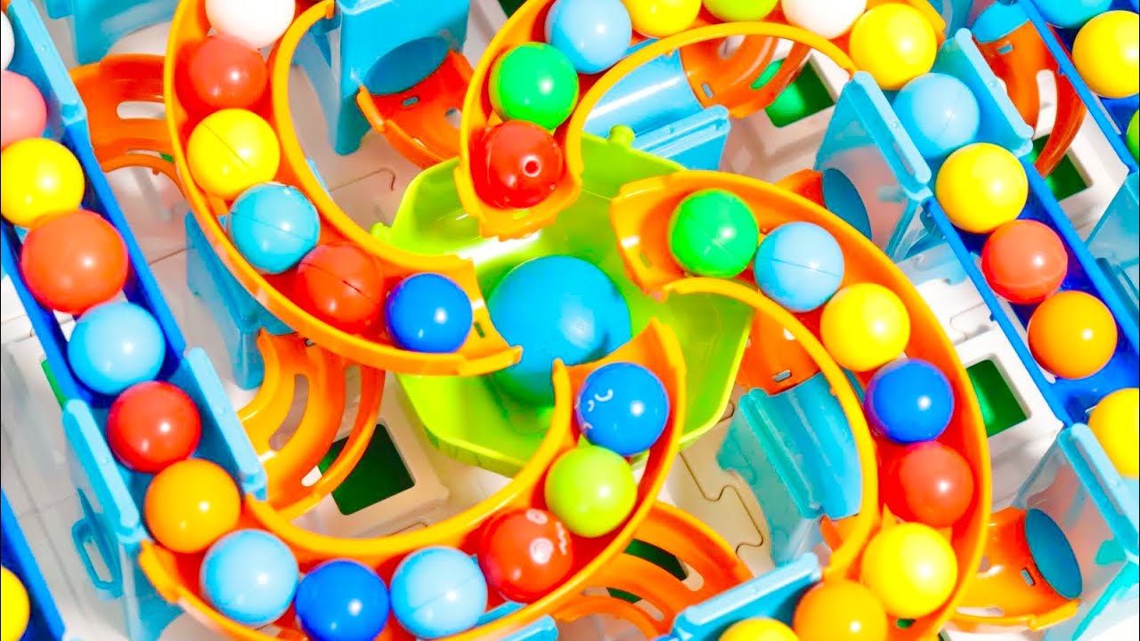 Marble Run All roads lead to traps! Take action and reach your goal ...