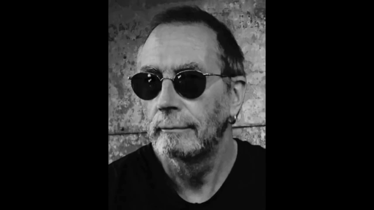 Graham Priest - Classical Logic vs Non-classical logic - YouTube
