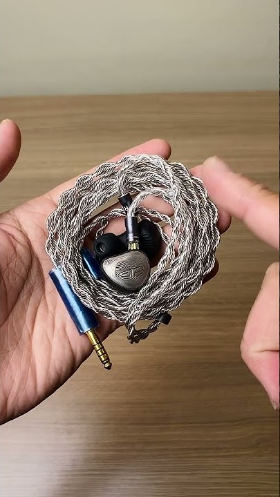 UNBOXING | Noble Audio Viking Ragnar - Hybrid IEM 10 driver với mặt lưng bằng thép Damascus ...