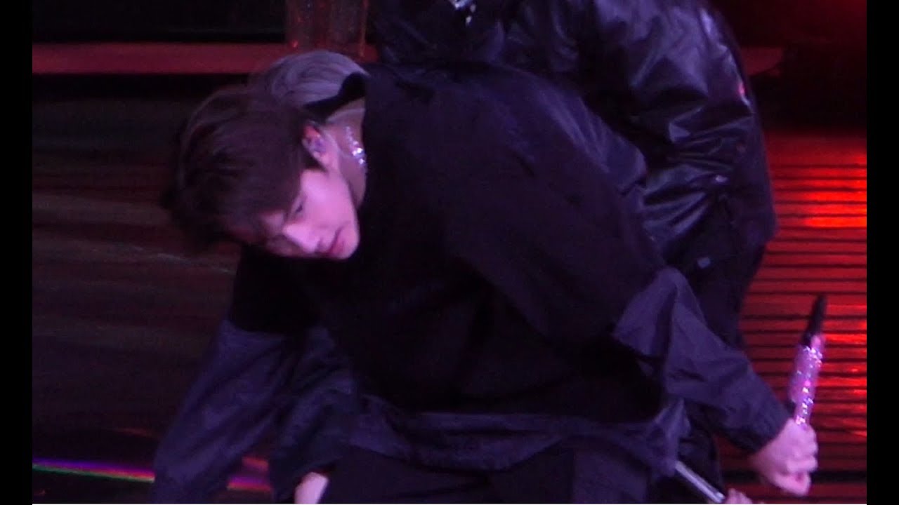 191027 Mic drop 방탄소년단 진 석진 직캠 BTS Jin focus fancam - YouTube